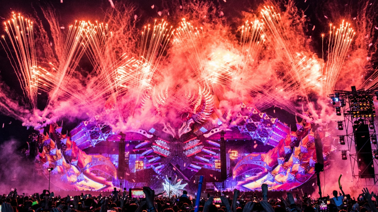 Defqon.1 2019 One Tribe album: vier cd’s gevuld met de beste hardstyle ...